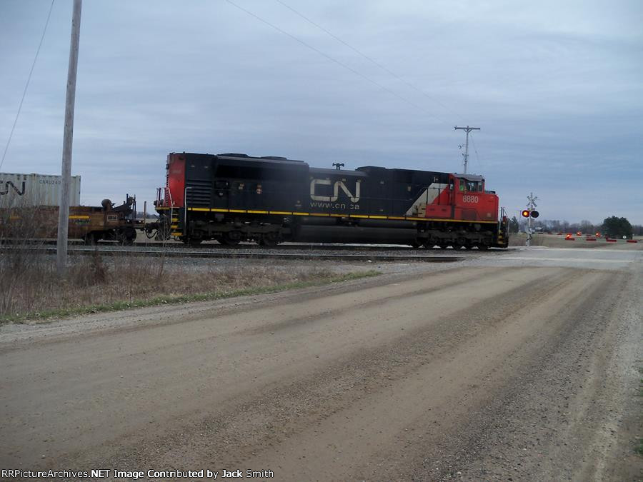 CN 8880